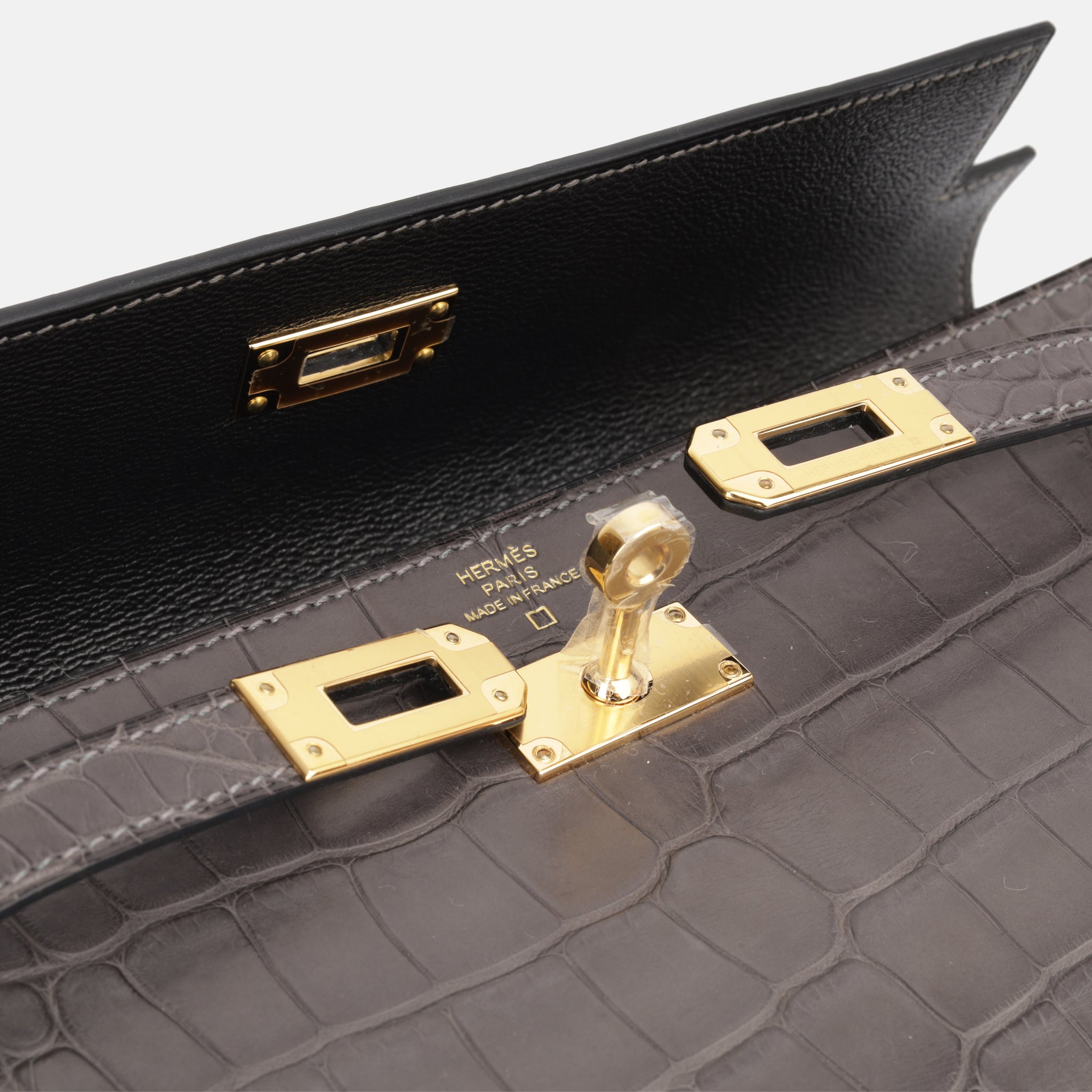 Hermès - Kelly To Go Wallet - Graphite Matte Alligator GHW - Brand New ...